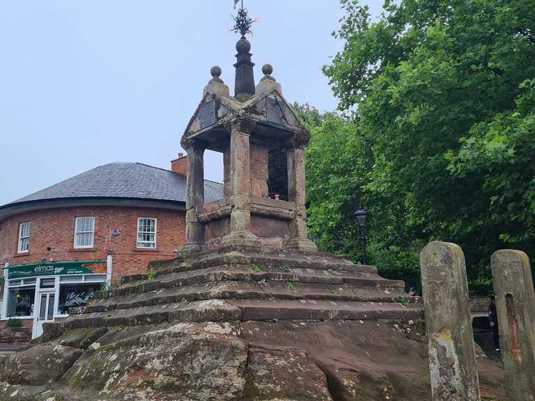 Lymm Village Routes for Walking and Hiking | Komoot