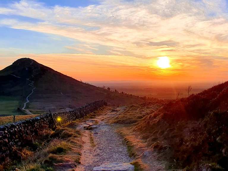 Roseberry Topping Summit Routes for Walking and Hiking | Komoot