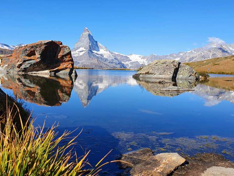 Stellisee With View of the Matterhorn Routes for Walking and Hiking ...