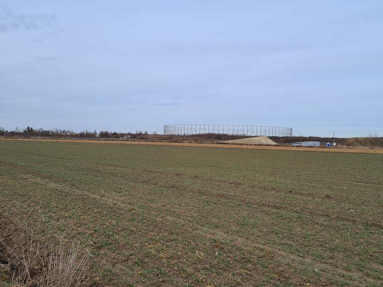 Vue sur la station d'écoute du BND à Gablingen - Itinéraires vélo et ...