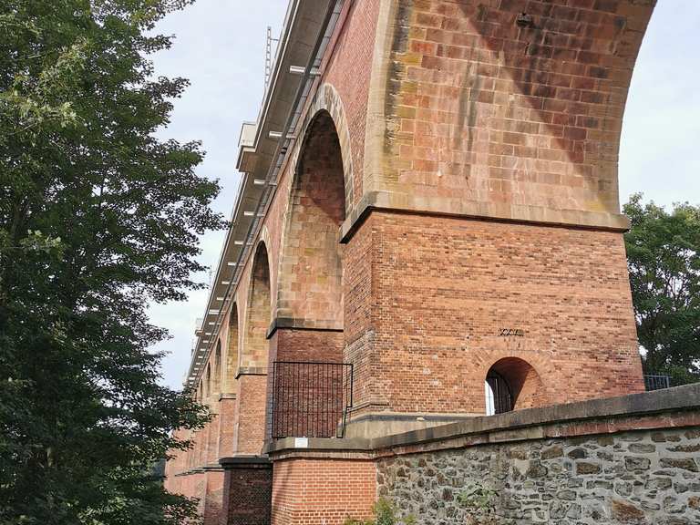 Ganz nah an der Brücke: Wanderungen und Rundwege | komoot