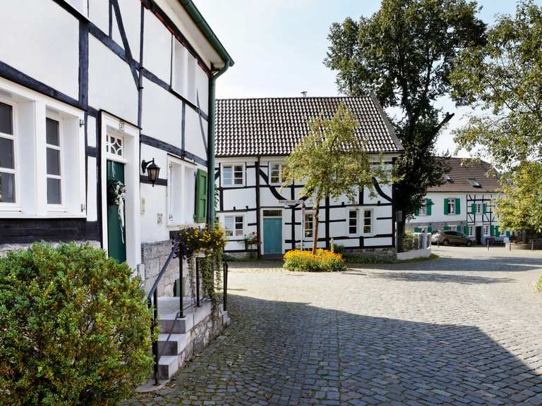 Historischer Ortskern Gruiten: Wanderungen und Rundwege | komoot