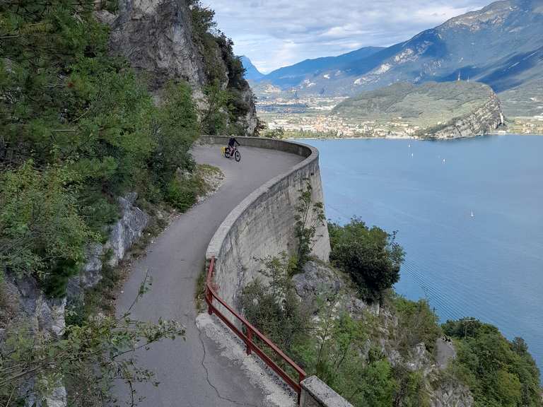 Vista su Torbole e Riva del Garda : Radtouren und Radwege | komoot