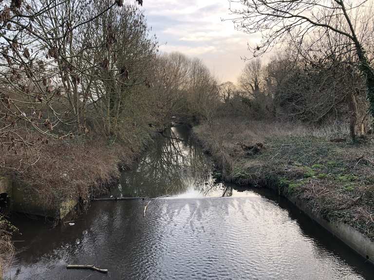 Confluence of the River Pool and River Ravensbourne - Cycle Routes and ...