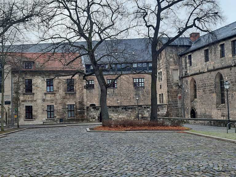 Halberstadt: Peterstreppe & Petershof: Wanderungen und Rundwege | komoot