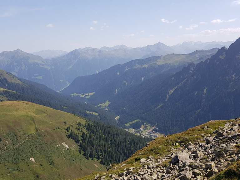 Aussichtspunkt Nidla: Wanderungen und Rundwege | komoot