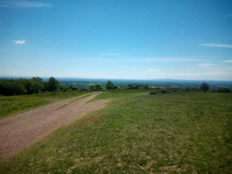 Walton Hill Summit Routes for Walking and Hiking | Komoot