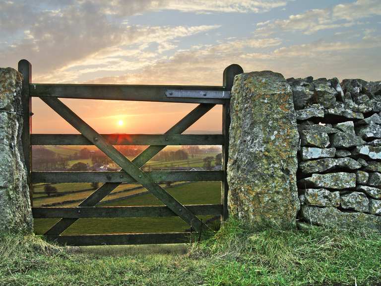 The Church Inn – Chelmorton loop from Flagg | hike | Komoot