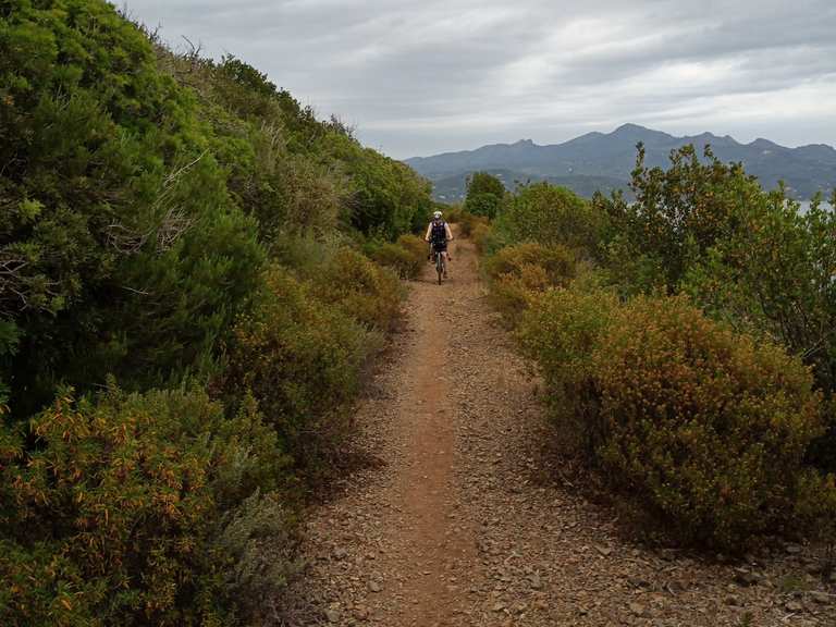 Trasa Widok na wybrzeże Capo Stella–Capo Stella (początek: Lacona ...