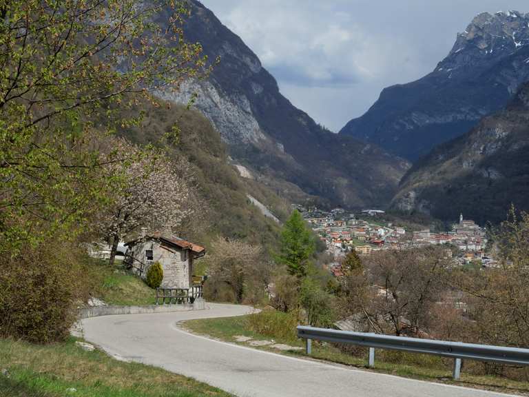 Da Longarone a Olantreghe passando per Podenzoi: Radtouren und Radwege ...