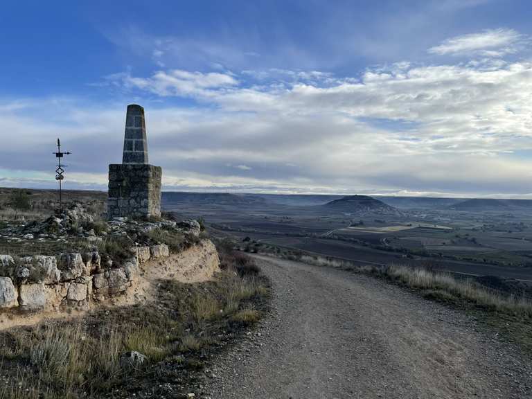 Alto de Mostelares — circular from Castrojeriz | hike | Komoot