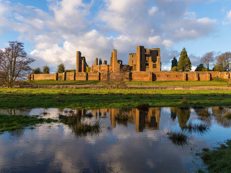 Kenilworth Castle – View of the castle Loop from Gibbet Hill | hike ...