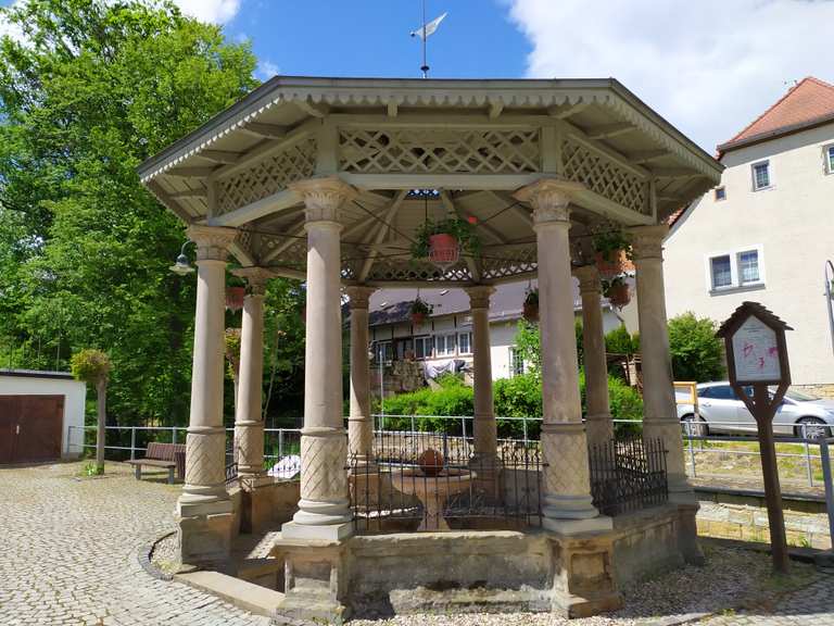 Pavillon am Gesundbrunnen, Bad Bibra: Wanderungen und Rundwege | komoot