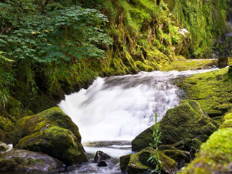 Cynfal Falls (Rhaeadr Cynfal) Routes for Walking and Hiking | Komoot