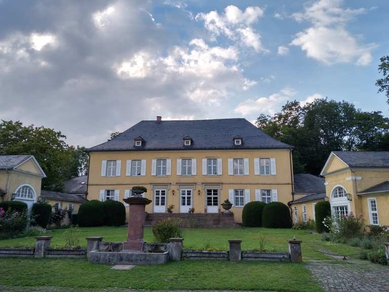 Schloss Bauschlott: Wanderungen und Rundwege | komoot