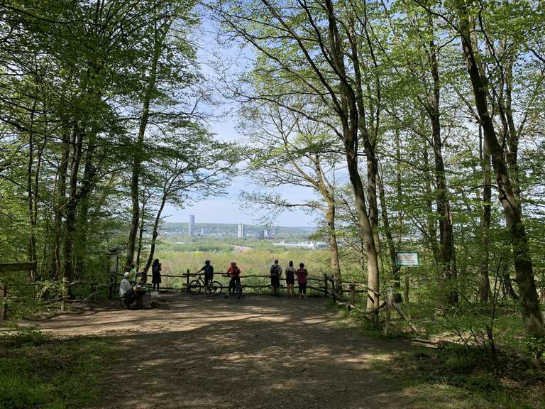 Skywalk Rabenlay – Viewpoint over Oberkassel loop from Ramersdorf ...