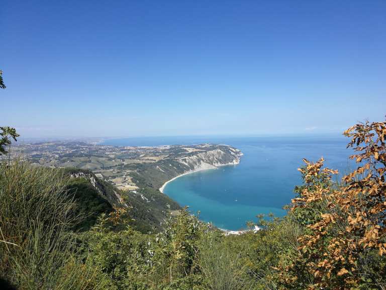 The landscapes of Monte Conero - ring route | hike | Komoot