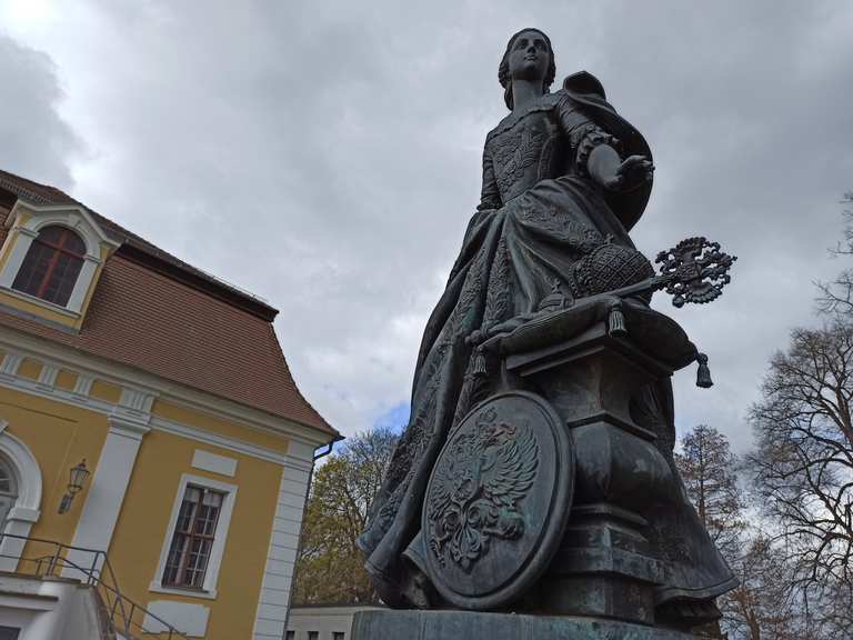 Statue of Catherine the Great (Catherine II) – Hikes & How to Get There ...