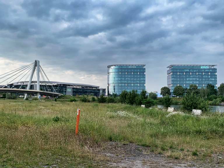 The Blue Towers – Ottergem Bridge loop from Flora | road ride | Komoot