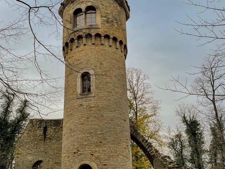Turmruine: Wanderungen und Rundwege | komoot