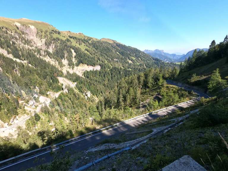 Passo della Mauria e Lago di Sauris — giro ad anello da Lorenzago di ...