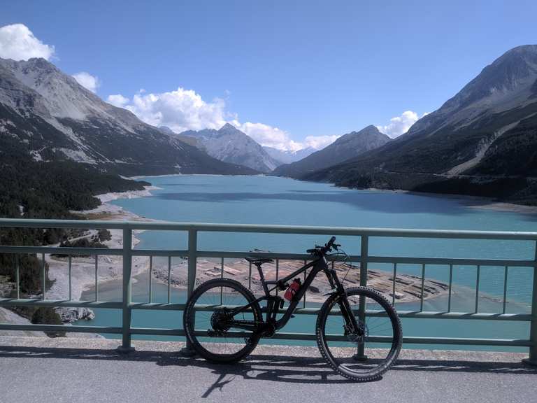 Diga tra il Lago di Cancano e quello di San Giacomo - Mountain Bike ...