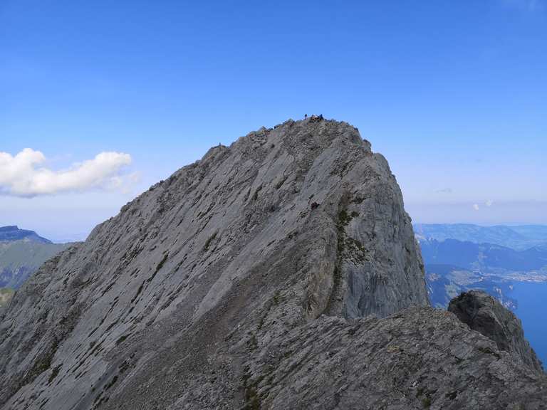 Gitschen 2513 m: Wanderungen und Rundwege | komoot