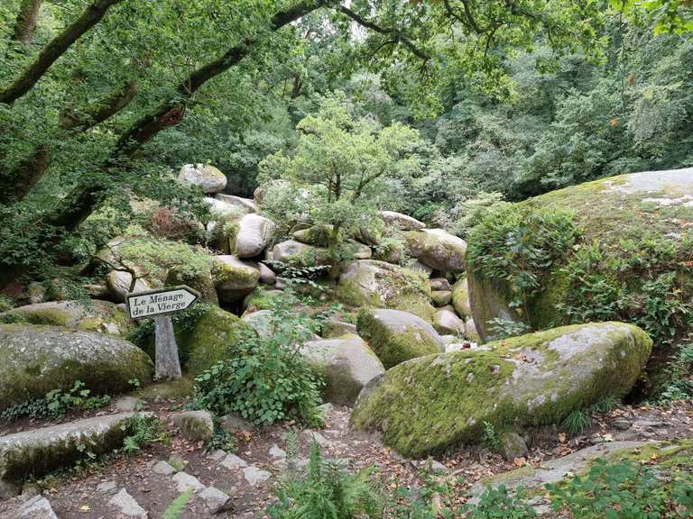 Huelgoat Foret – Grotte d'Artus boucle au départ de Huelgoat ...