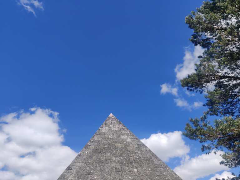 Balmoral Cairns - Prince Albert Pyramid Routes for Walking and Hiking ...