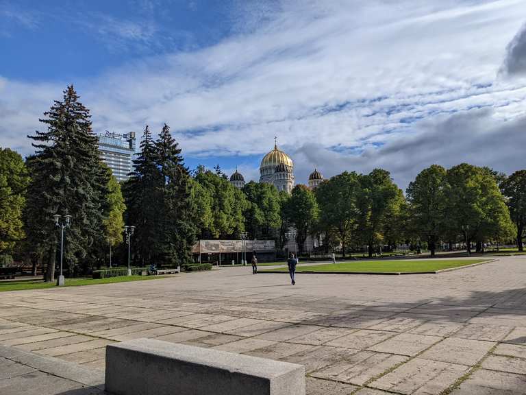 Esplanade-Park (Riga): Wanderungen und Rundwege | komoot