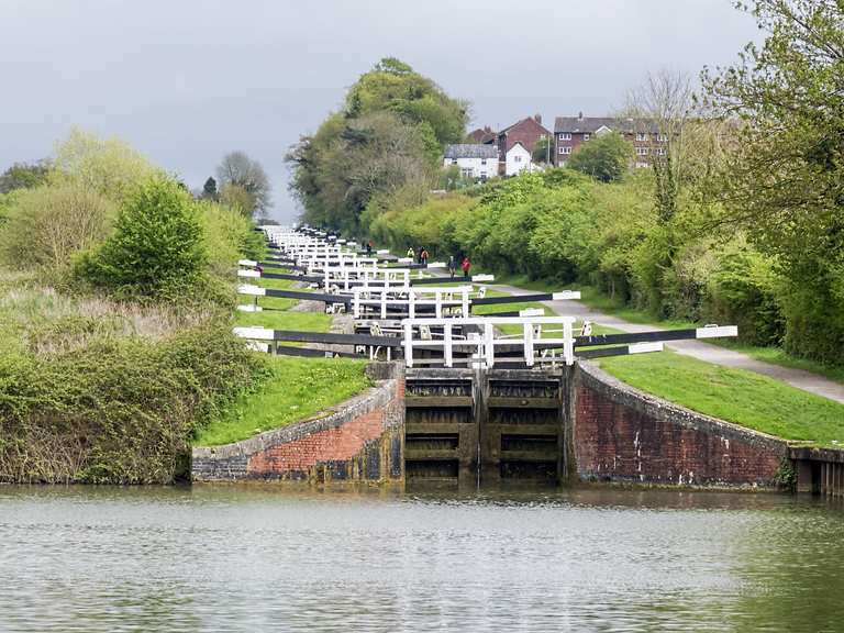 Caen Hill Locks - Cycle Routes and Map | Komoot