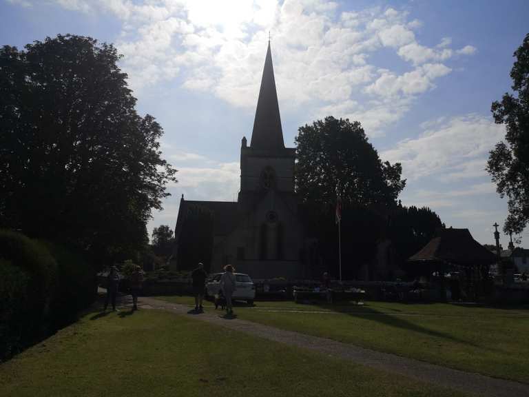 The Grumpy Mole Pub: Wanderungen und Rundwege | komoot