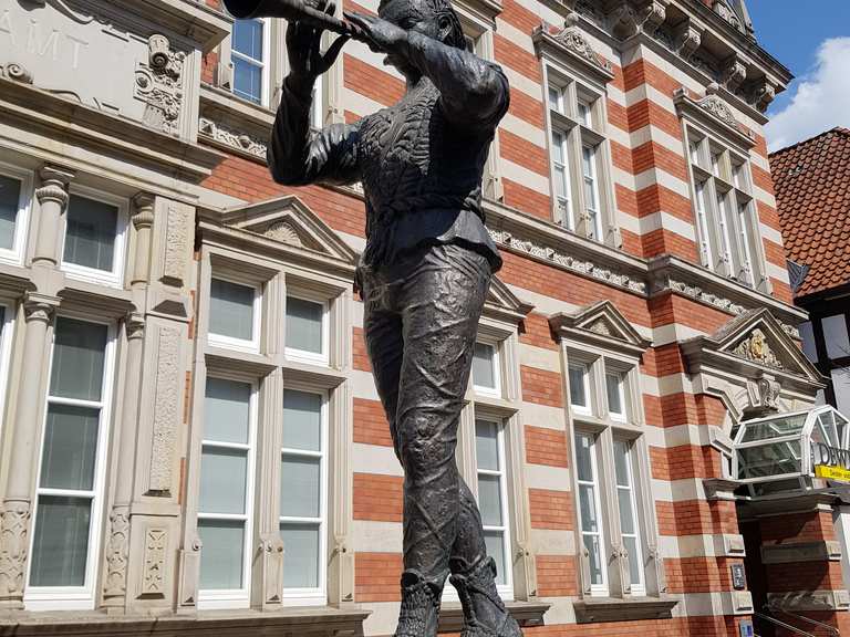 Rattenfänger Statue Hameln Routes for Walking and Hiking | Komoot