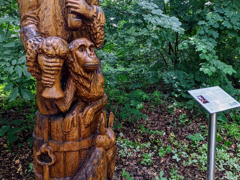 Skulptur Jakob Paul Freiherr von Gundling Routes for Walking and Hiking ...