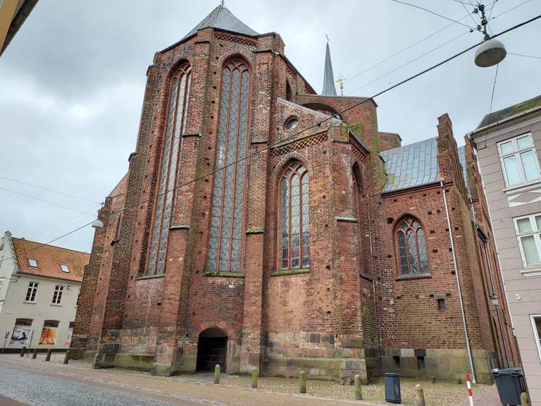 Der Dom von Haderslev (Vor Frue Kirche): Wanderungen und Rundwege | komoot