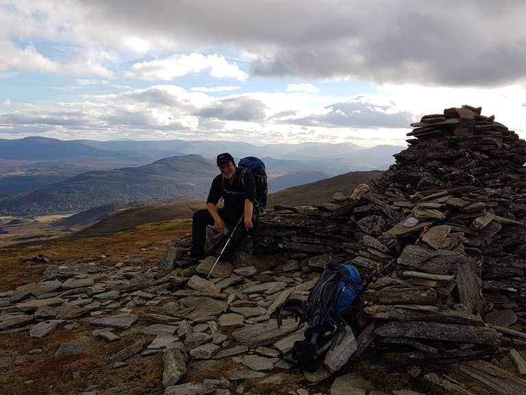 Monadhliath Munros, a loop of Càrn Dearg, Càrn Sgulain and A'Chailleach ...