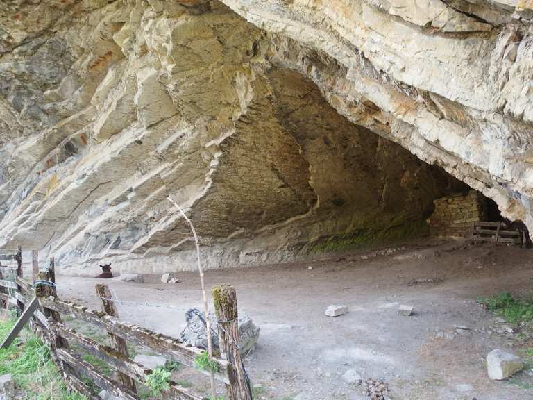 Grotte d'Harpéa - Itinéraires de rando et marche | Komoot