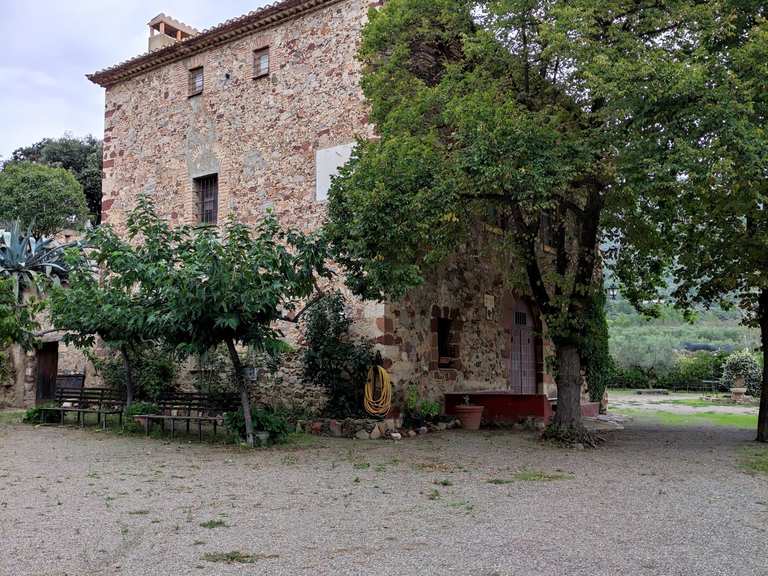 Klim naar de Rode Rots via de Portell de Marrà - cirkelroute vanuit ...