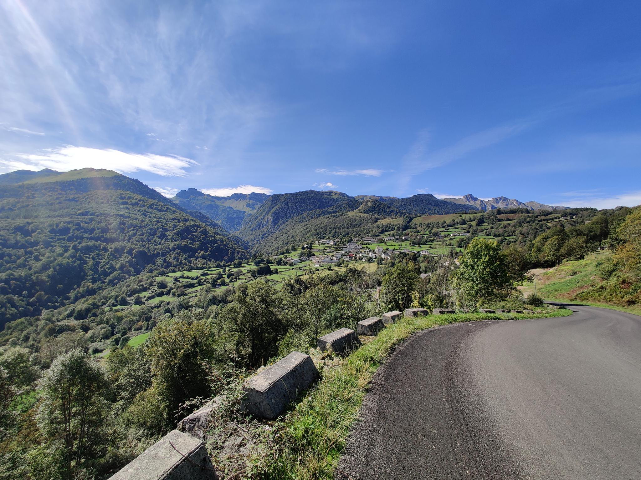 De l’Atlantique à la Méditerranée — La route des cols des Pyrénées ...