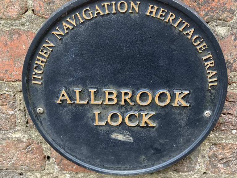 Allbrook Lock Routes for Walking and Hiking | Komoot