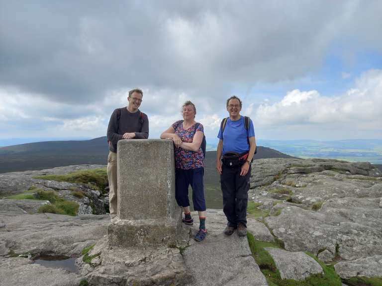 Mither Tap Routes for Walking and Hiking | Komoot