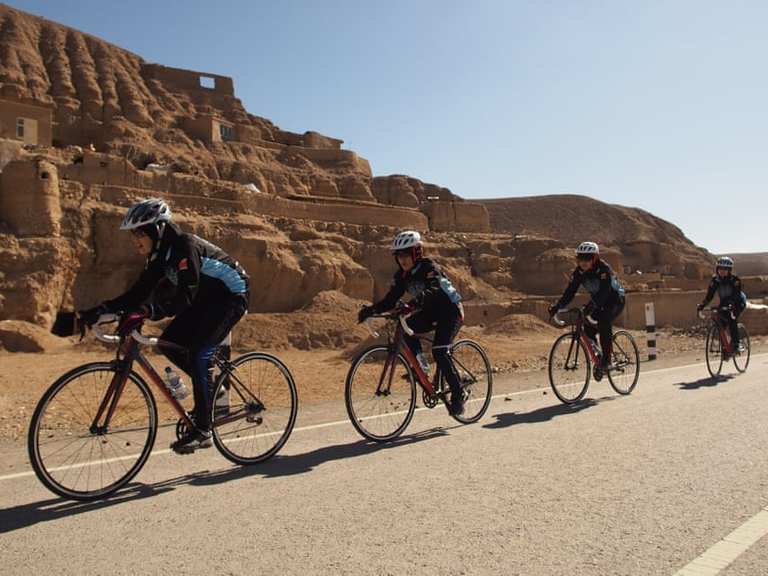 Bamyan Buddhas - بت های بامیان: Wanderungen und Rundwege | komoot