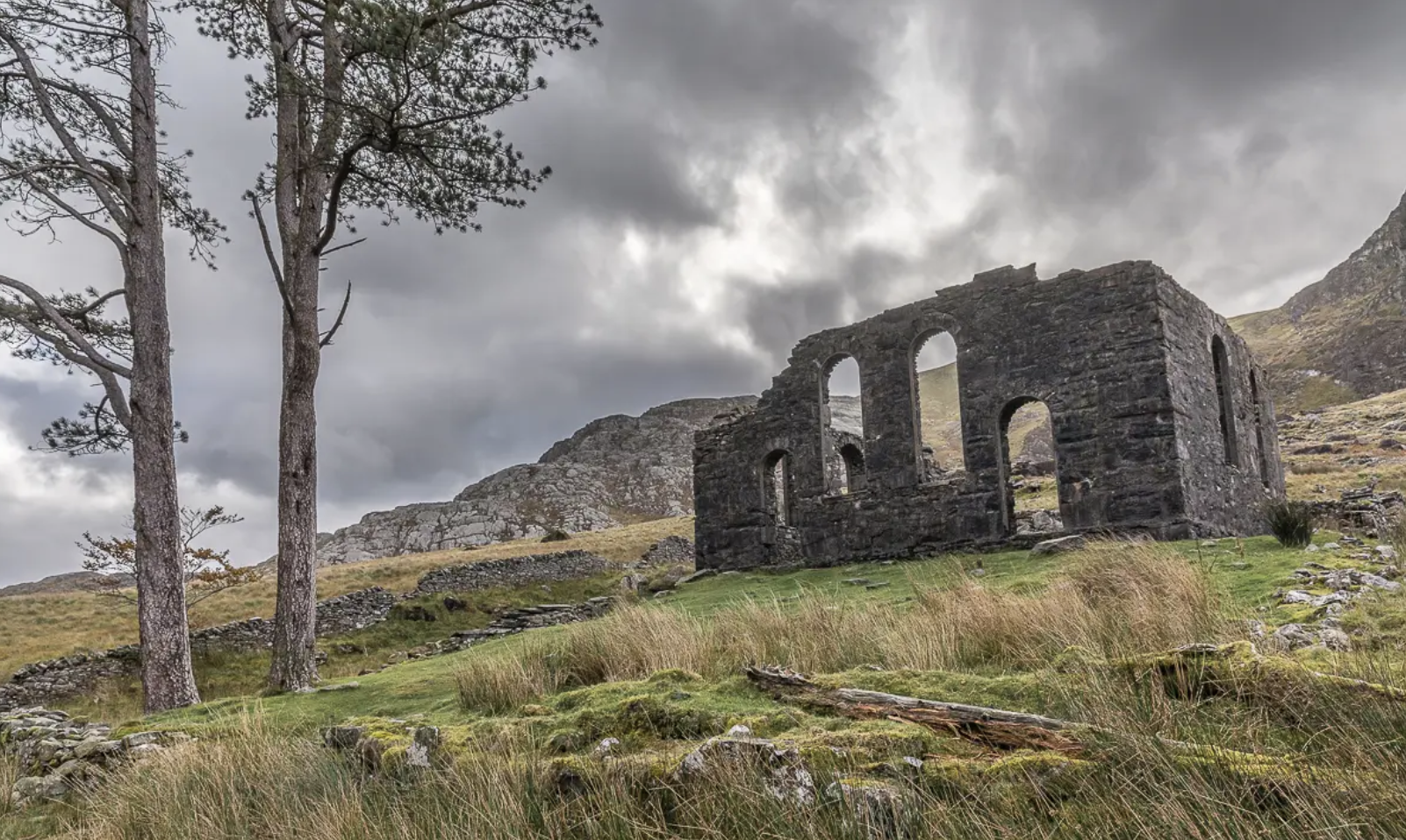 Hiking the Paddy Buckley Round — An epic Snowdonian adventure | Hiking ...