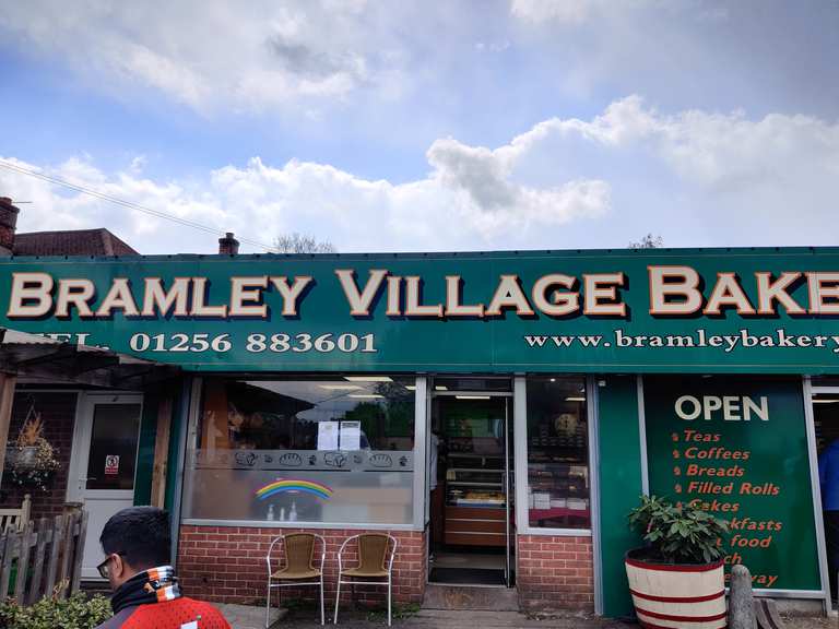Bramley bakery coffee stop Road Cycle Routes and Map | Komoot