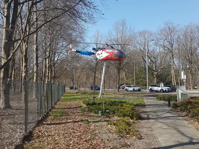 Flugzeugdenkmäler auf der Vliegbasis Gilze-Rijen : Radtouren und ...