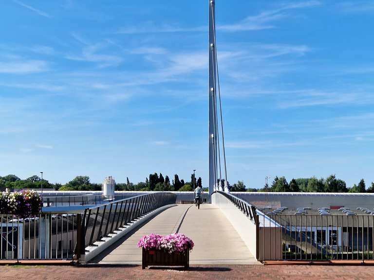 Brug over de Schelde naar centrum Wetteren - Cycle Routes and Map | Komoot