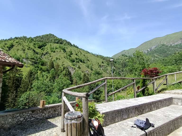 Il borgo di Rusio: Wanderungen und Rundwege | komoot