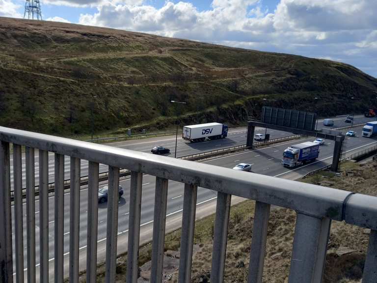 Bridge over the M62 Routes for Walking and Hiking | Komoot