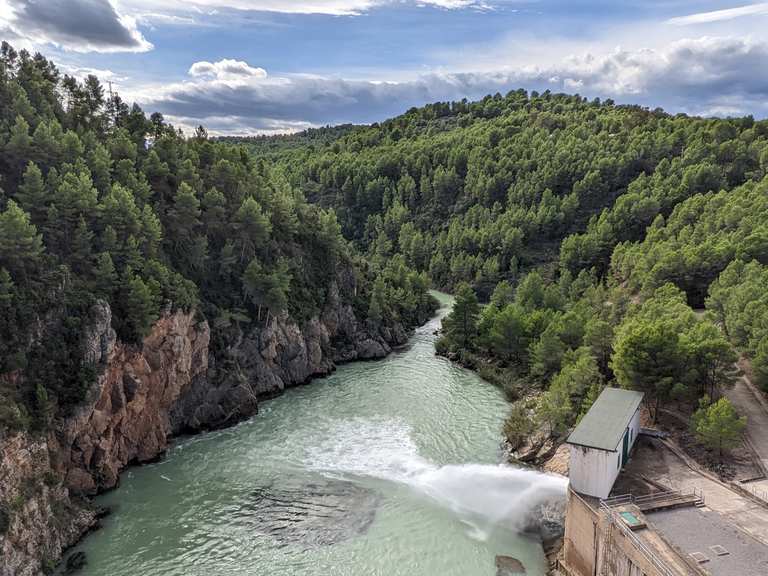 Embalse de Sichar: Mountainbike-Touren und -Trails | komoot