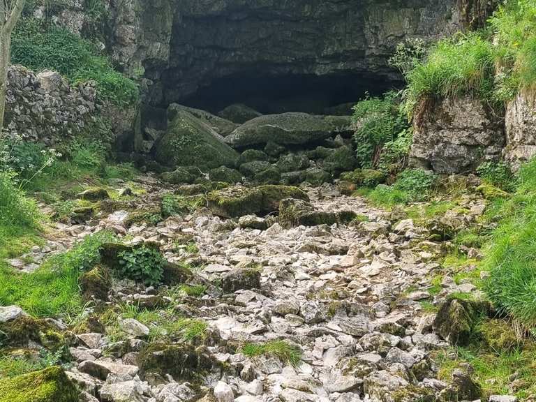 Lathkill Dale & Bradford Dale loop from Monyash — Peak District ...